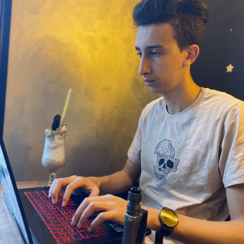 Elazheri Iheb | Software Engineer | Portfolio